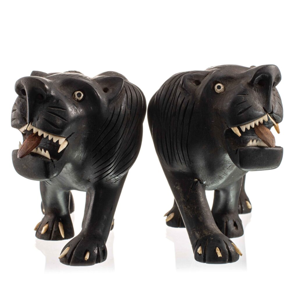 Løveskulpturer, ibenholt - Berheim